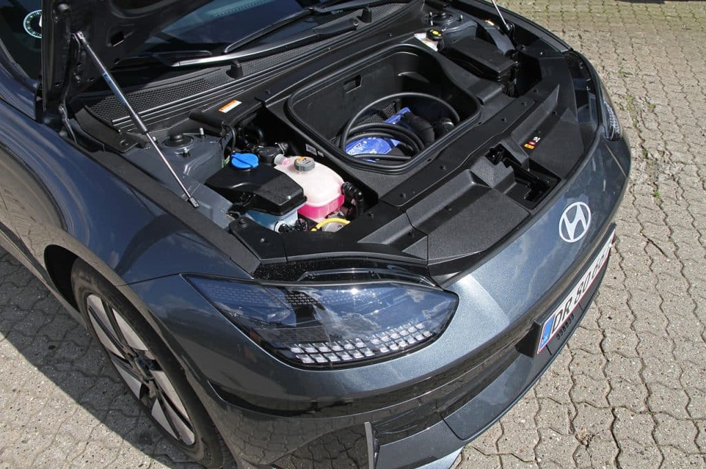 Hyundai Ioniq 6 kommer langt på strømmen - Hvilkenbil.dk