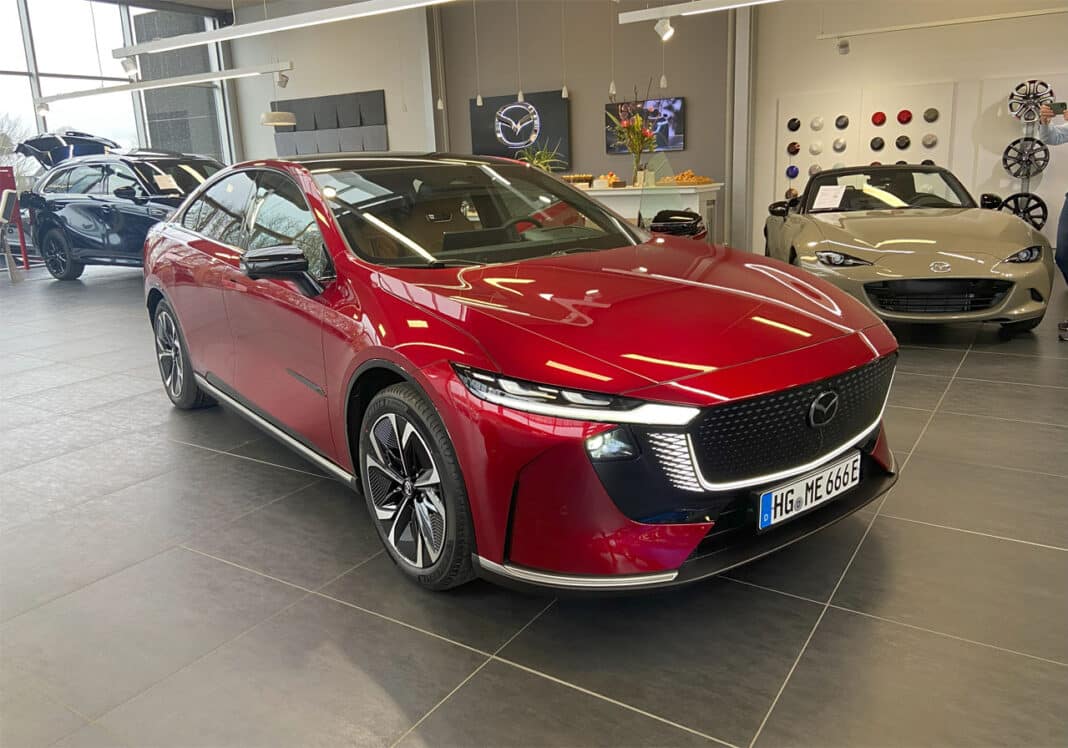 Massiv interesse for Mazdas kommende elbil - Hvilkenbil.dk