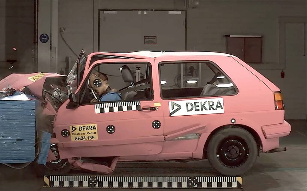 Crashtest: Gammel Golf er livsfarlig - Hvilkenbil.dk
