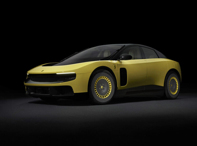 Elektrisk Ferrari sender aktiekursen ned - Hvilkenbil.dk